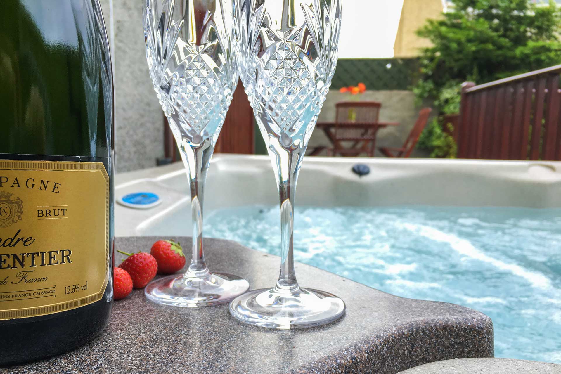 Hebridean Luxury Holidays | 5 Star Iolaire Lodge Stornoway